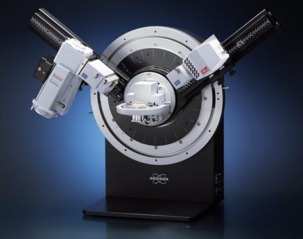 D8 ADVANCE | Difratômetro de Raios X (XRD) - Essencis Technologies